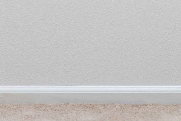 How To Paint Baseboards With Carpet - DIY Painting Tips