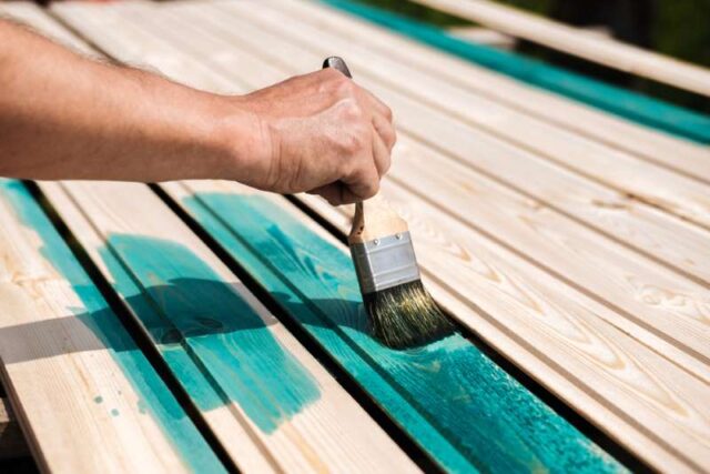 Best Exterior Wood Stain - DIY Painting Tips