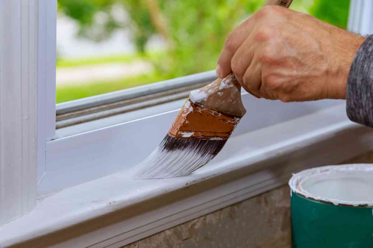 The Difference Between Interior and Exterior Paint - DIY Painting Tips